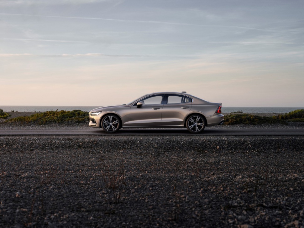 Volvo S60 III 2.0 B3 (163 Hp) MHEV DCT EVO